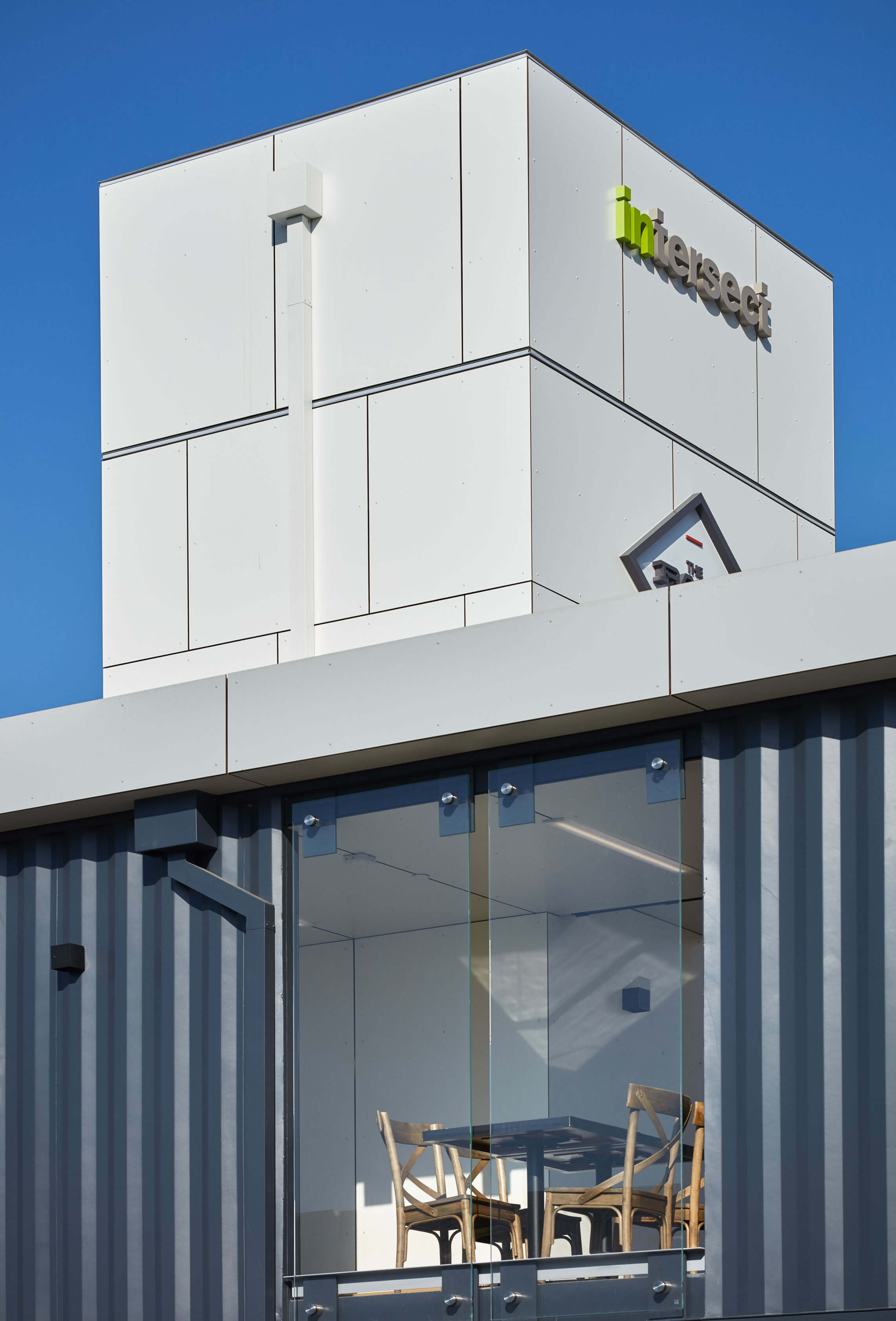 CONTAINER PAVILION AT INTERSECT